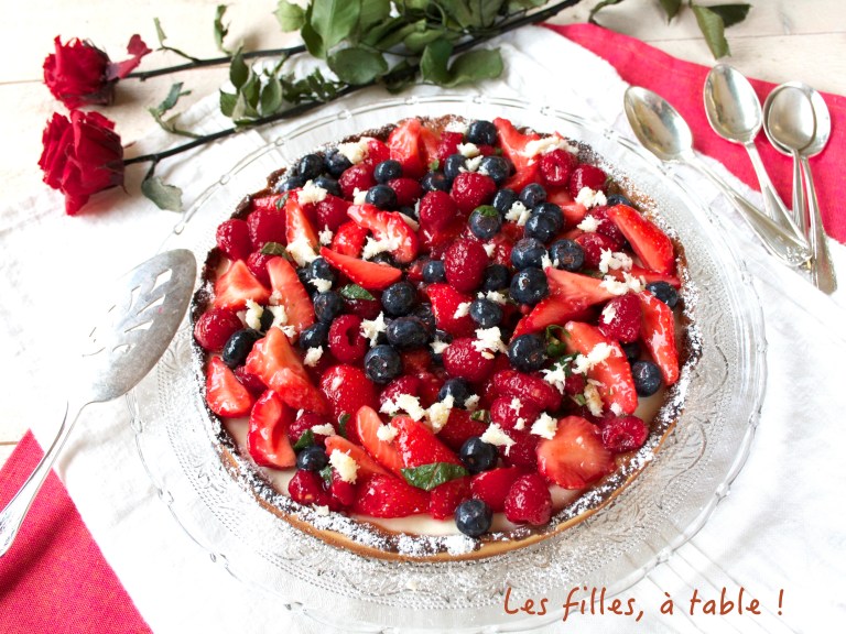 Tarte aux fruits rouges sur panna cotta – Les filles, à table